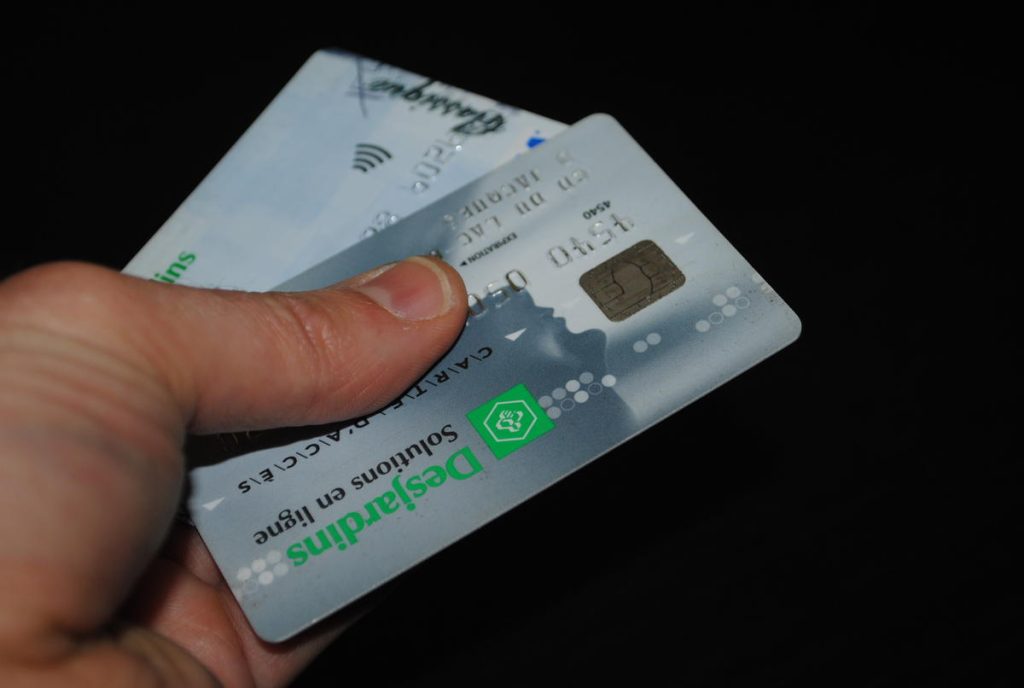 400 cartes de débit clonées en un mois à Magog (mise à jour) - Le ...