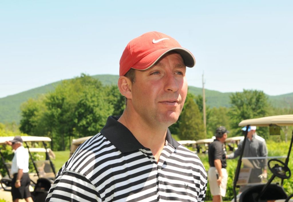 Éric Lucas et Jean-Thomas Boily se soumettent au Défi têtes rasées - Le ...