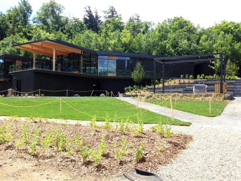 Un grand prix pour le nouveau bâtiment de la Sépaq - Le Reflet du Lac