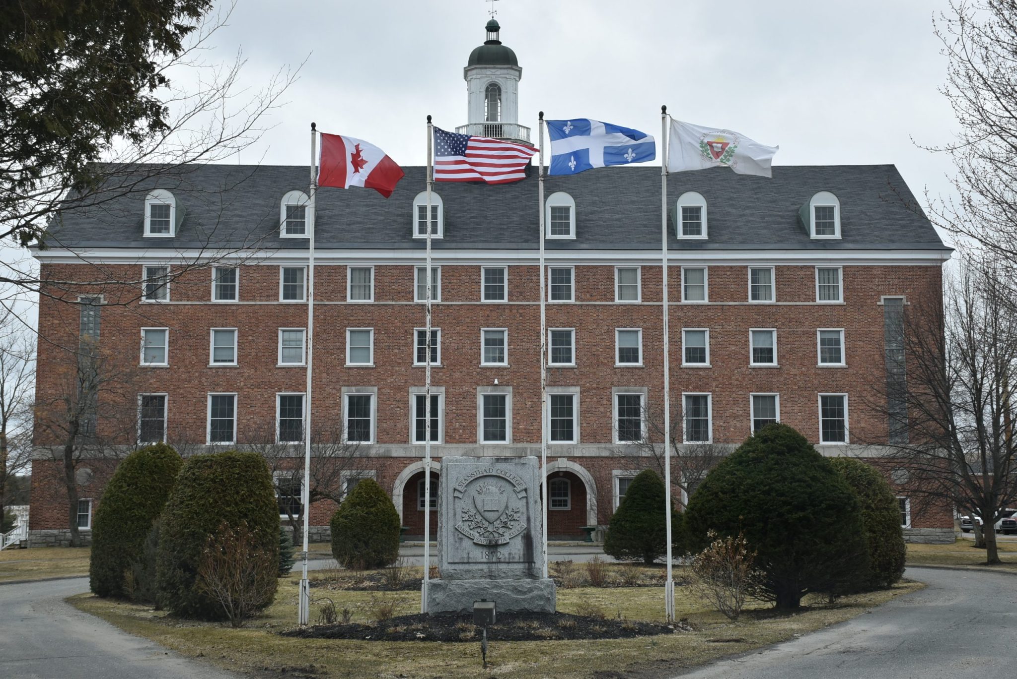 Le Collège de Stanstead se prépare à accueillir ses élèves étrangers ...