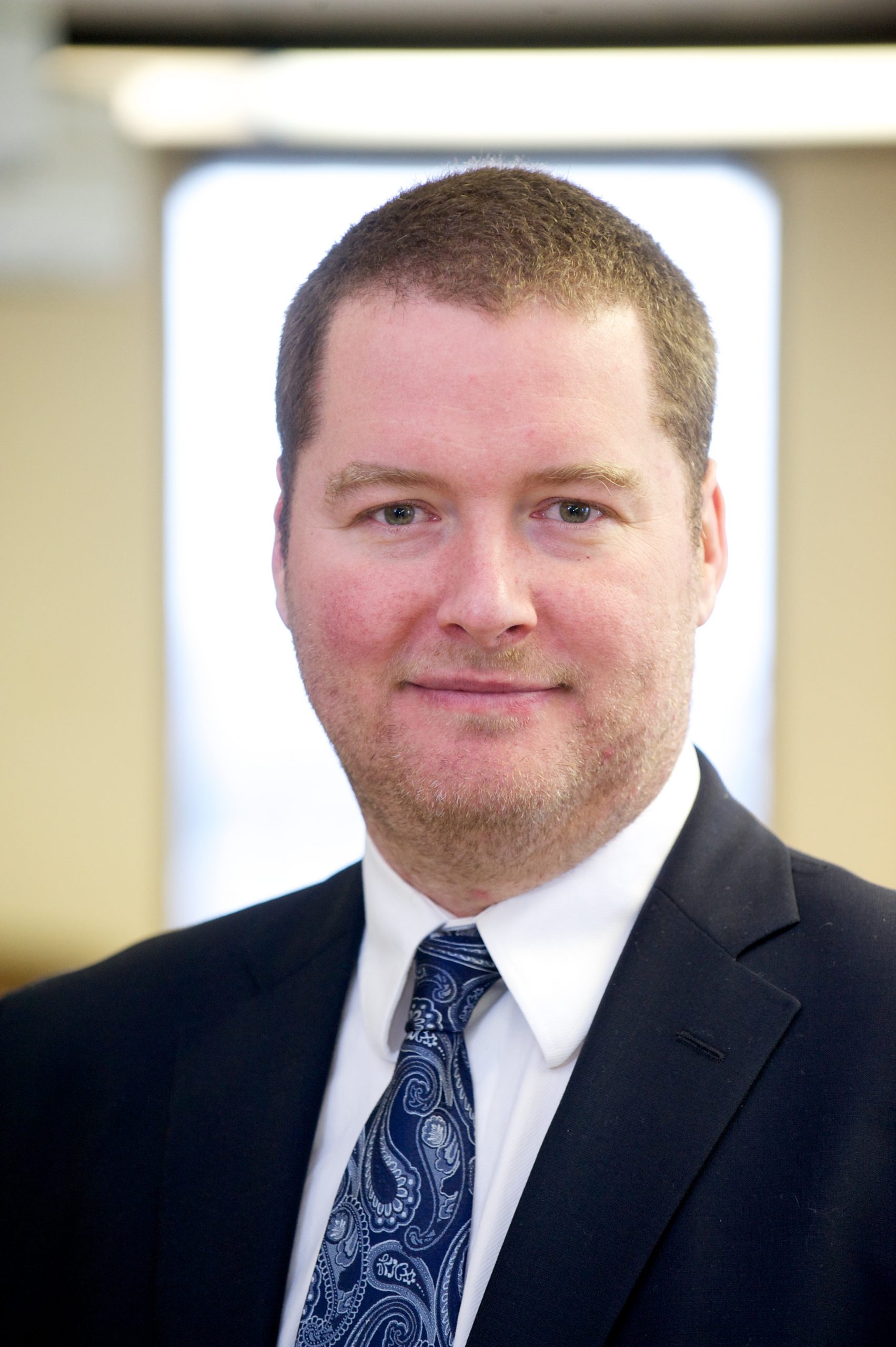 Un avocat et professeur devient maire d'Ayer's Cliff - Le Reflet du Lac