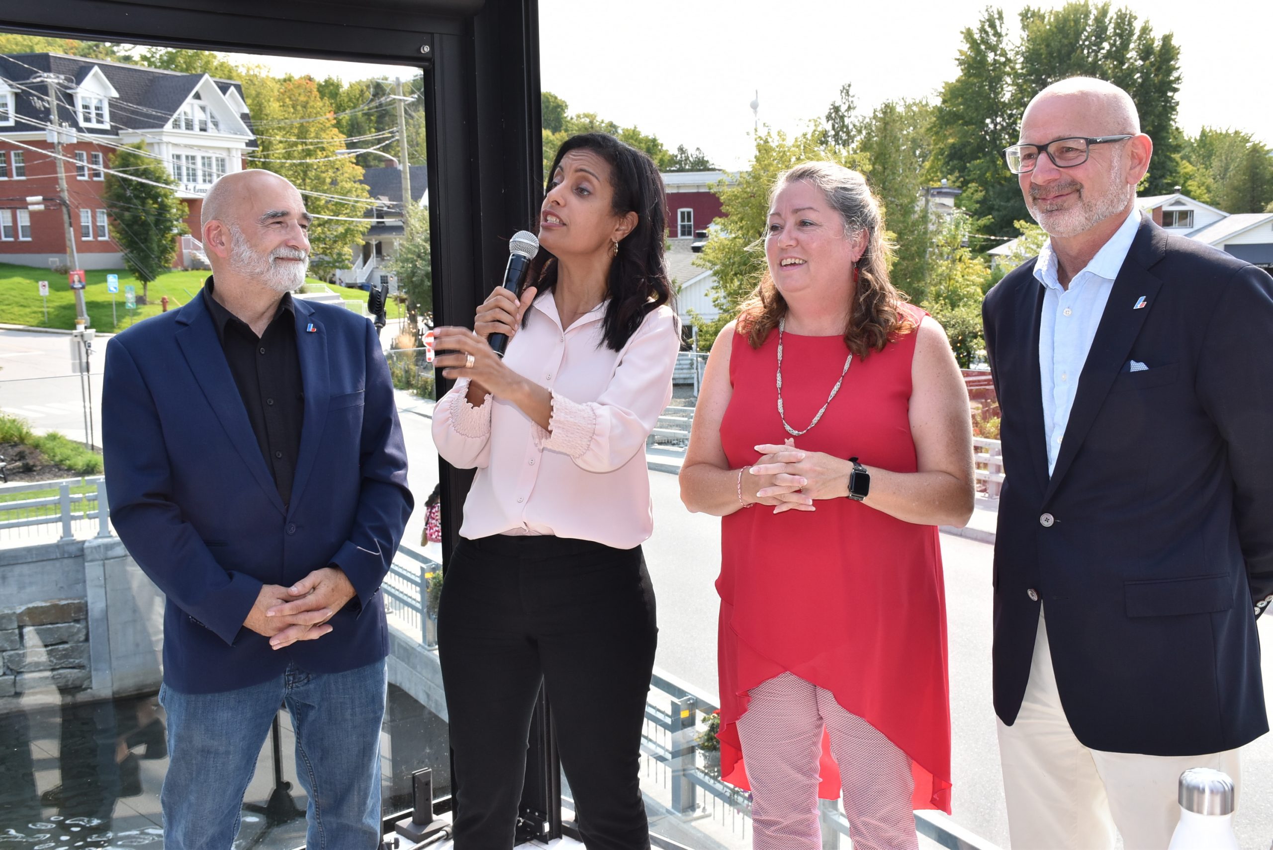 Dominique Anglade courtise les anglophones à North Hatley - Le Reflet ...