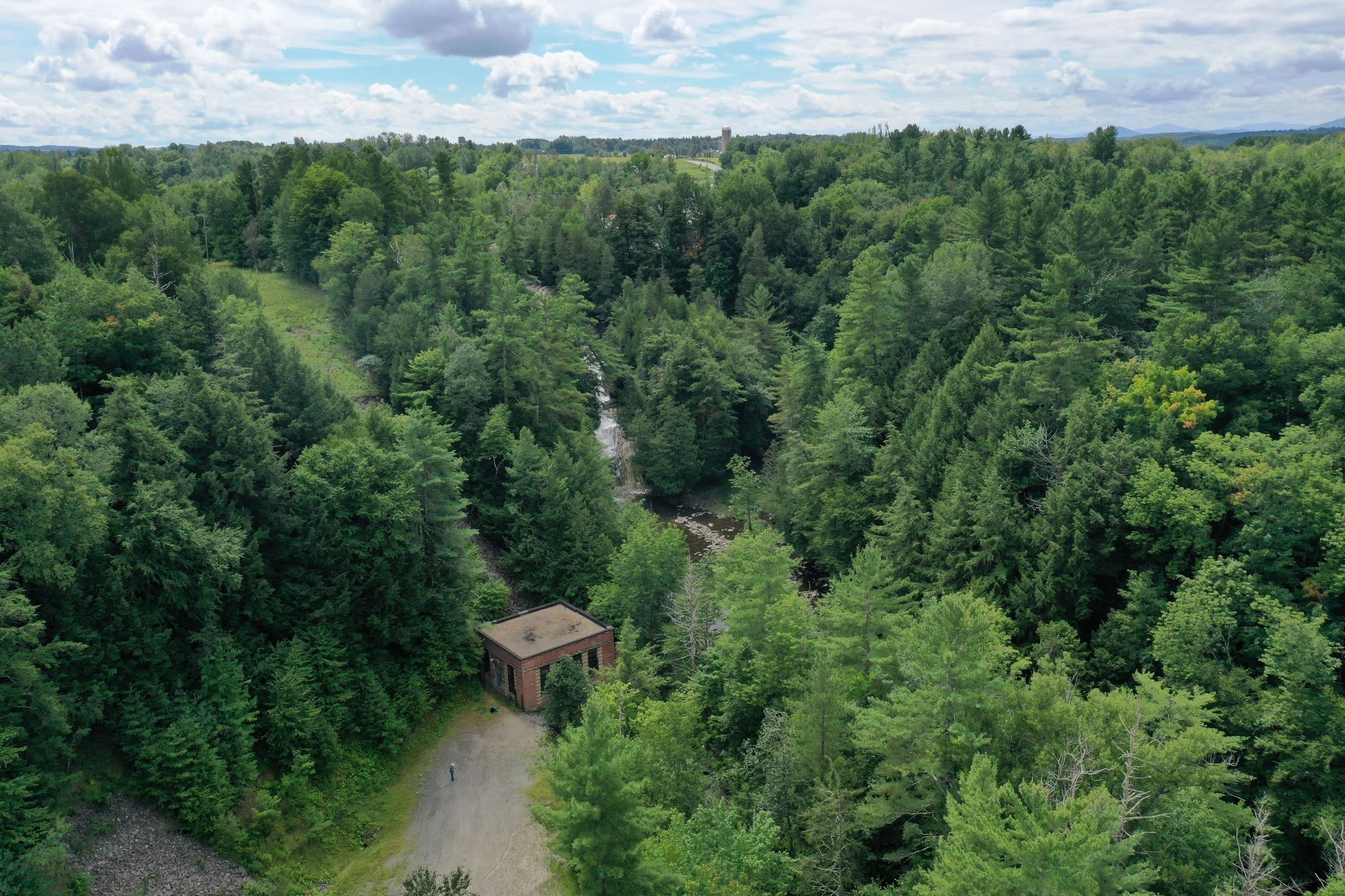 Malgré un refus de la CPTAQ, le parc des Chutes Burrough va de l'avant ...