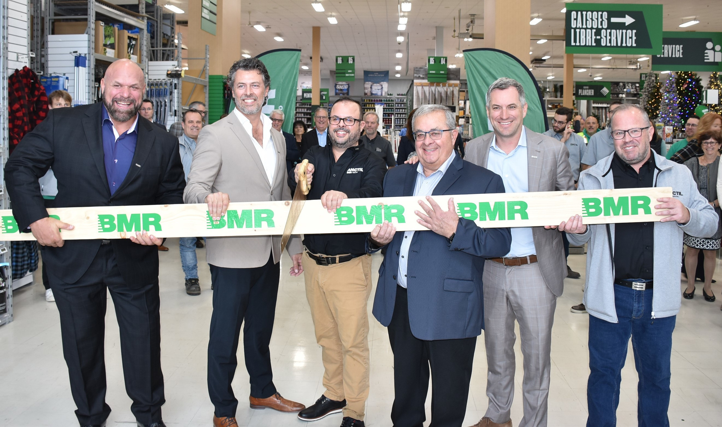 BMR inaugure à Magog sa plus importante quincaillerie du Québec - Le ...