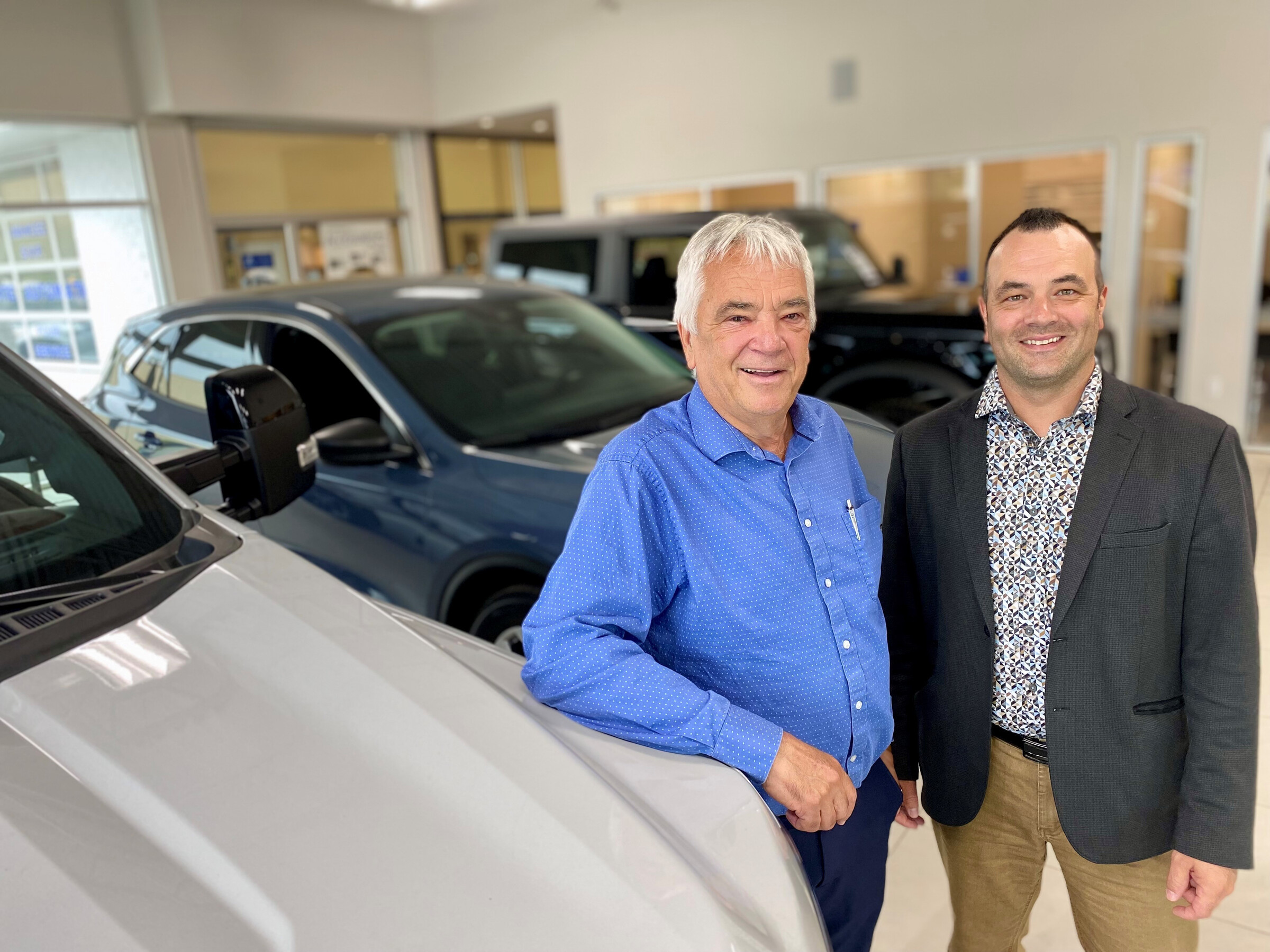 De nouveaux proprios chez Magog Ford - Le Reflet du Lac