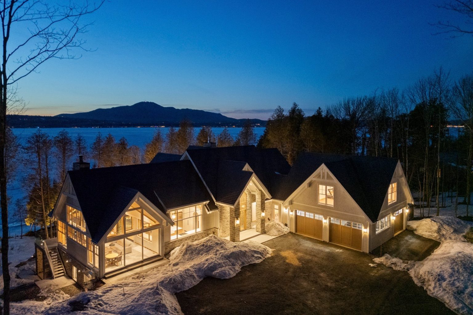Un domaine à vendre pour 13,9 M$ au lac Memphrémagog - Le Reflet du Lac