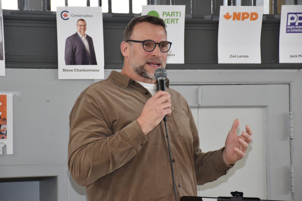 Steve Charbonneau accuse les libéraux de diversion - Le Reflet du Lac