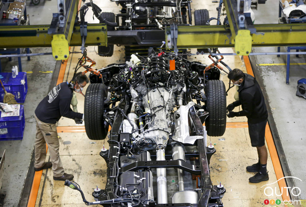 Donald Trump envisage d’exempter certaines pièces automobiles des ...