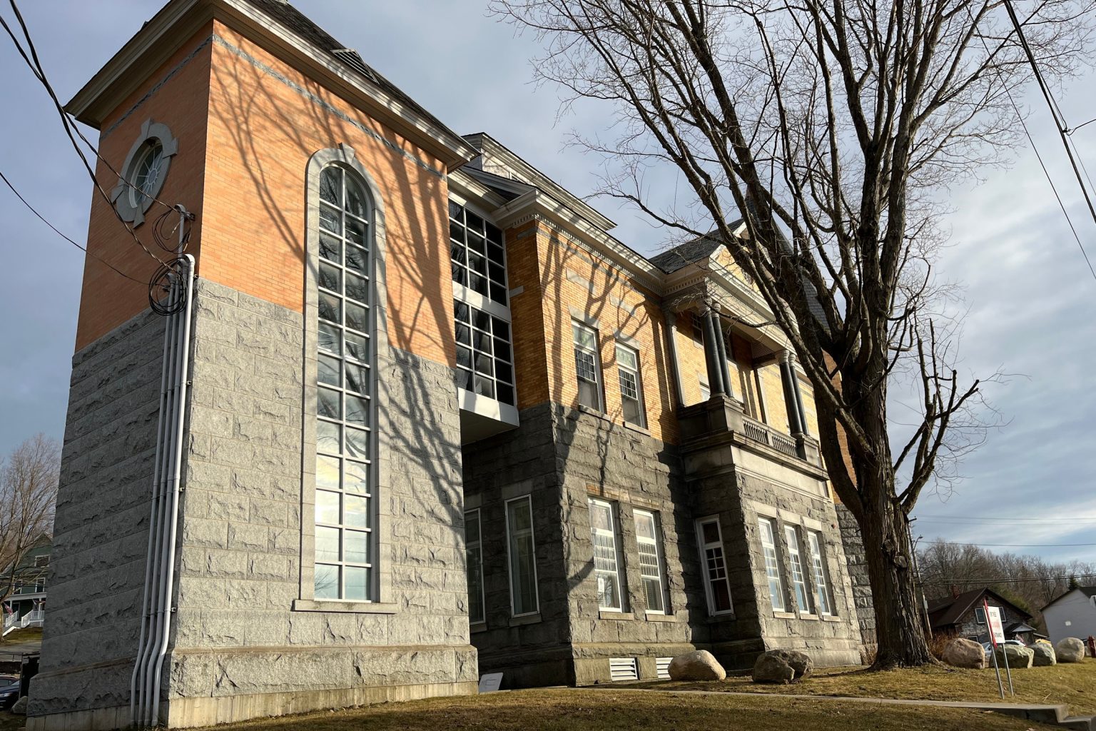 La Bibliothèque Haskell de Stanstead fracasse les 300 000 $ en dons ...