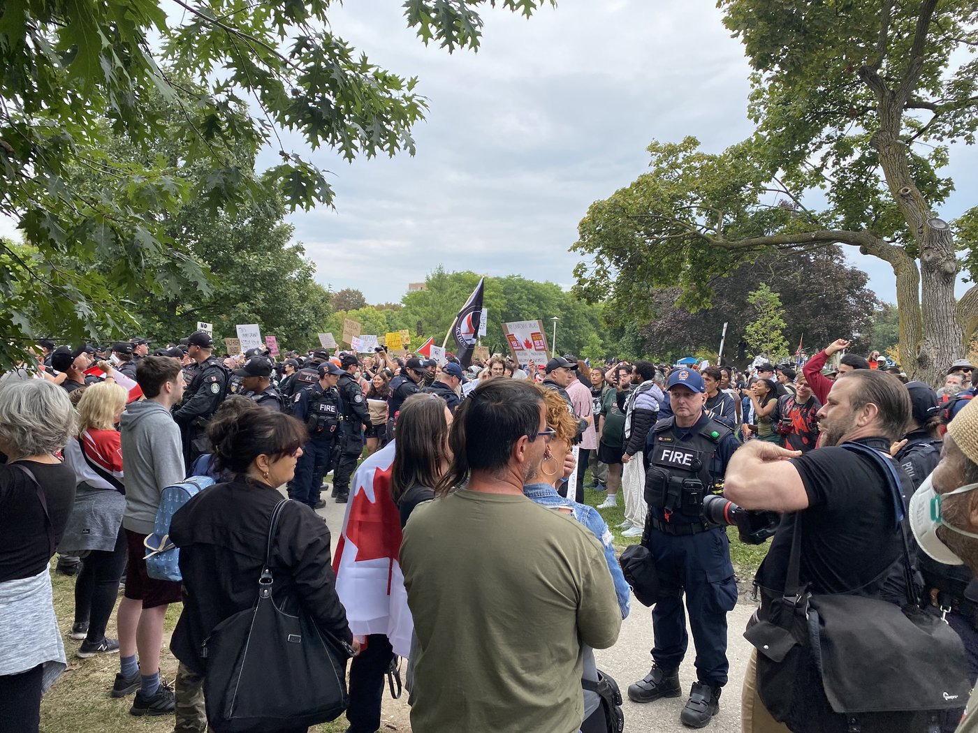 Des groupes forment un «front commun» pour manifester contre les idées ...