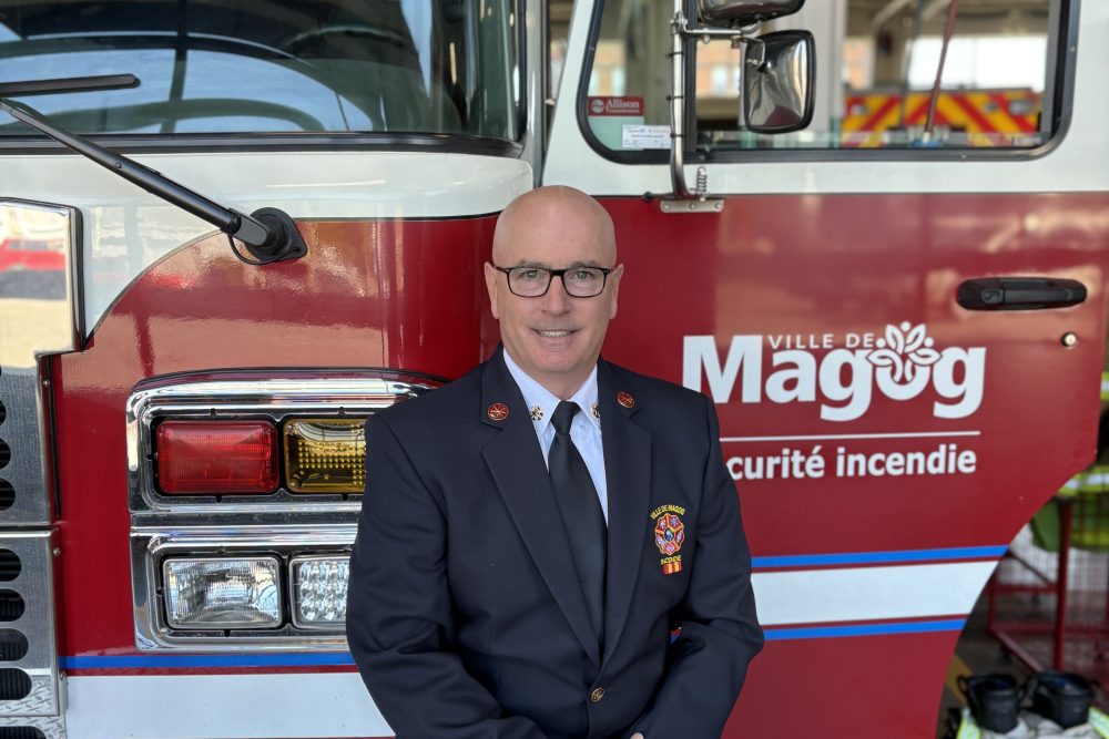 Daniel Comeau devient le nouveau directeur des pompiers de Magog - Le ...