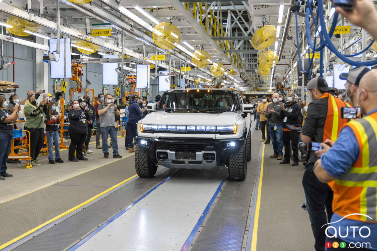 Pause dans la production des GMC Hummer EV et Cadillac Escalade IQ - Le ...