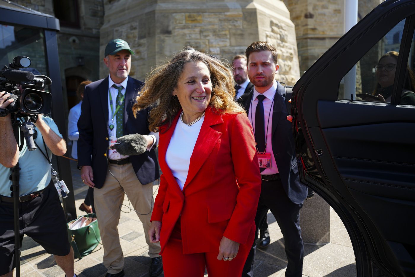 Chrystia Freeland quittera officiellement son siège de députée vendredi ...