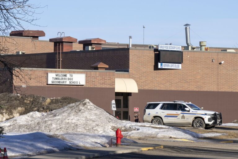 Tuerie de Tumbler Ridge: l'école sera démolie et reconstruite sur un ...